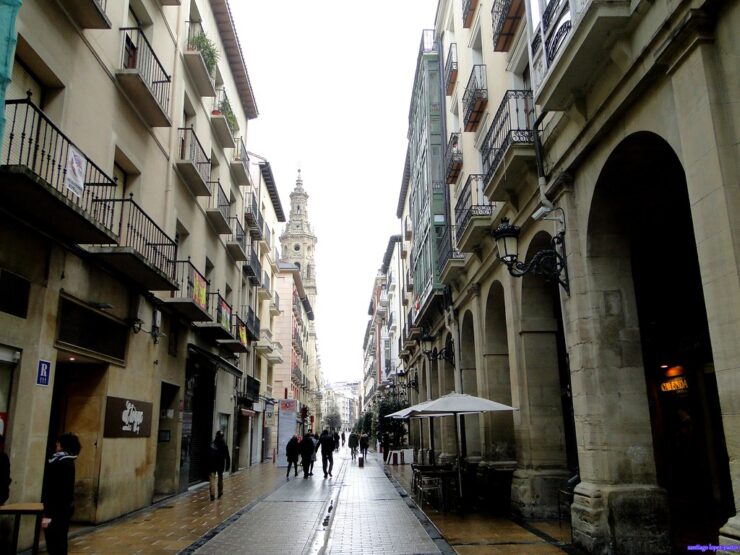 Logrono Spain: A Guide to the Capital of La Rioja Region - The Happy ...
